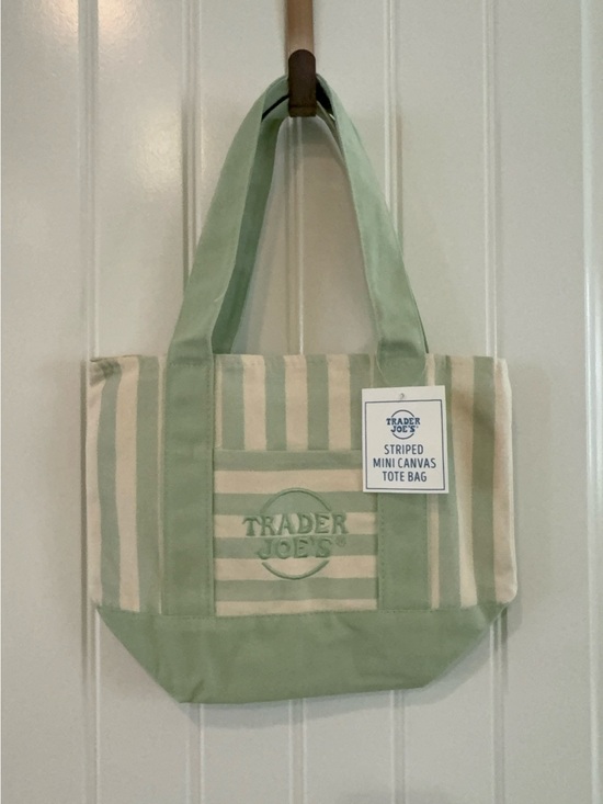 Trader Joe'S | Bags | New 226 Limited Edition Trader Joes Striped Mini ...